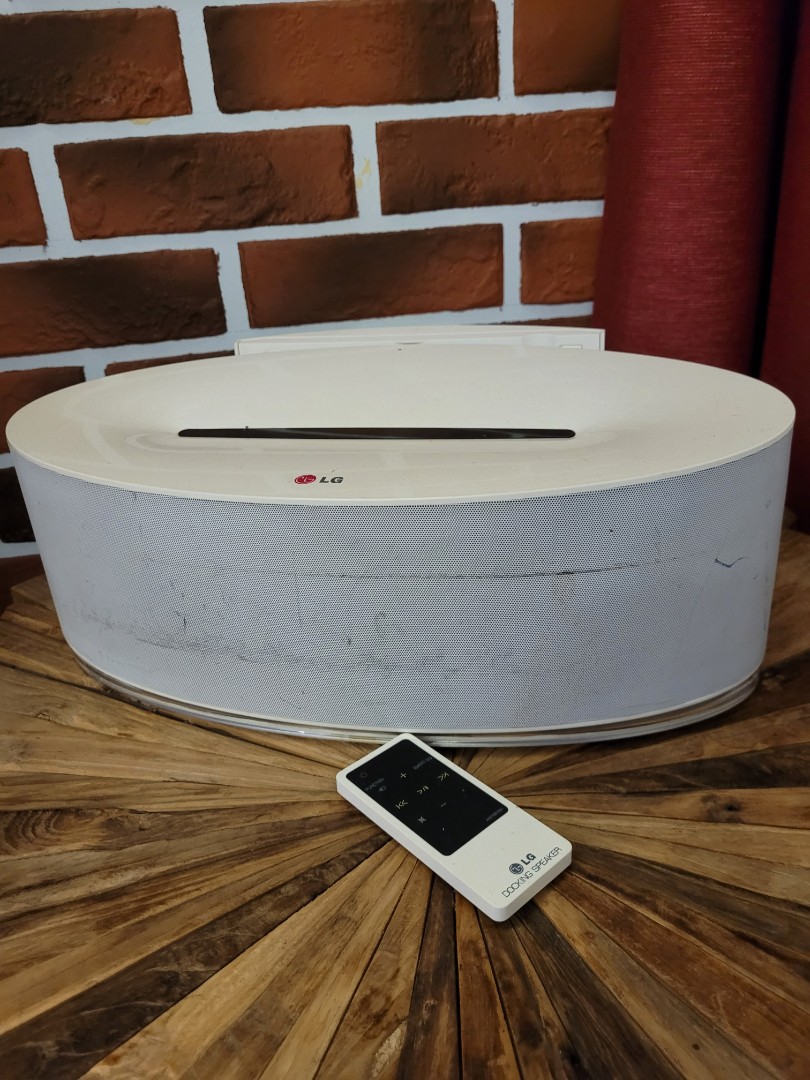 LG Wireless Docking Speaker, Audio, Soundbars, Speakers & Amplifiers on ...