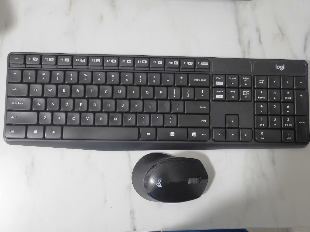 Logitech K235 keyboard & M330C mouse, Computers & Tech, Parts ...