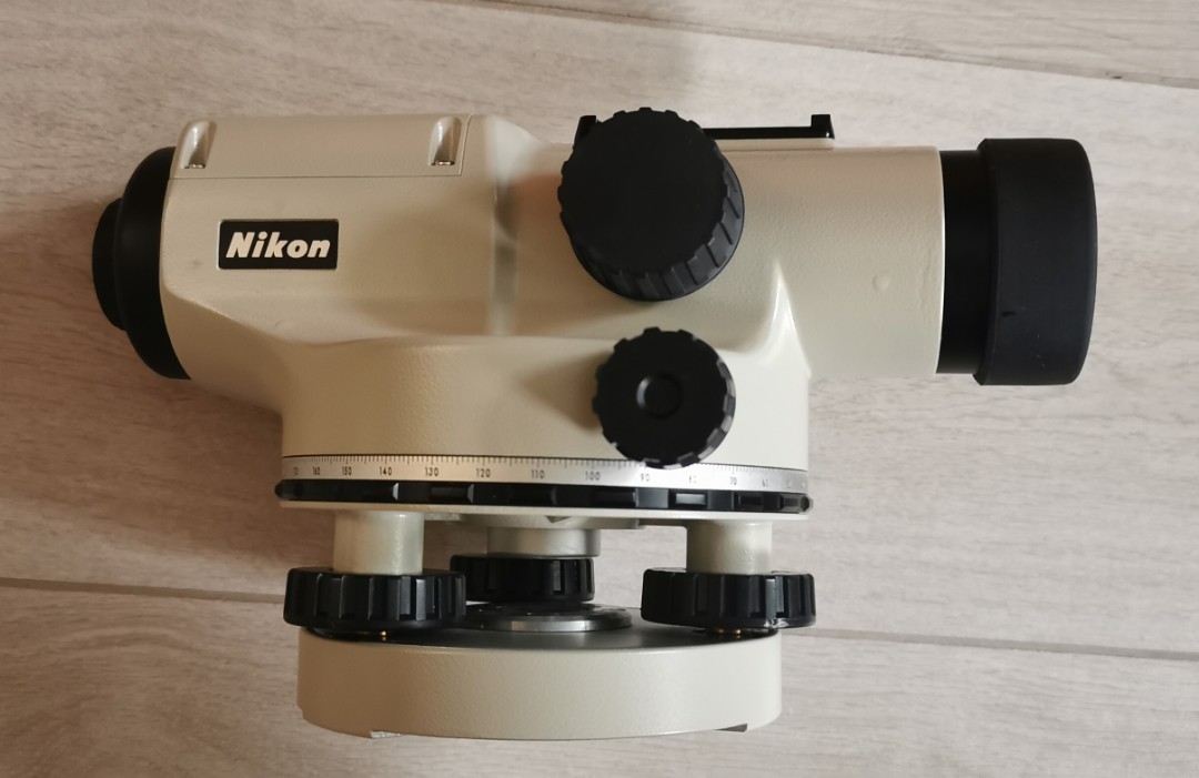 Nikon AP-5 Automatic Levelling Telescope, Everything Else on Carousell