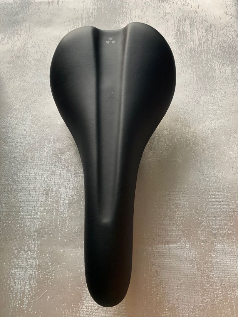 Nukeproof saddle, Sports Equipment, Bicycles & Parts, Parts ...