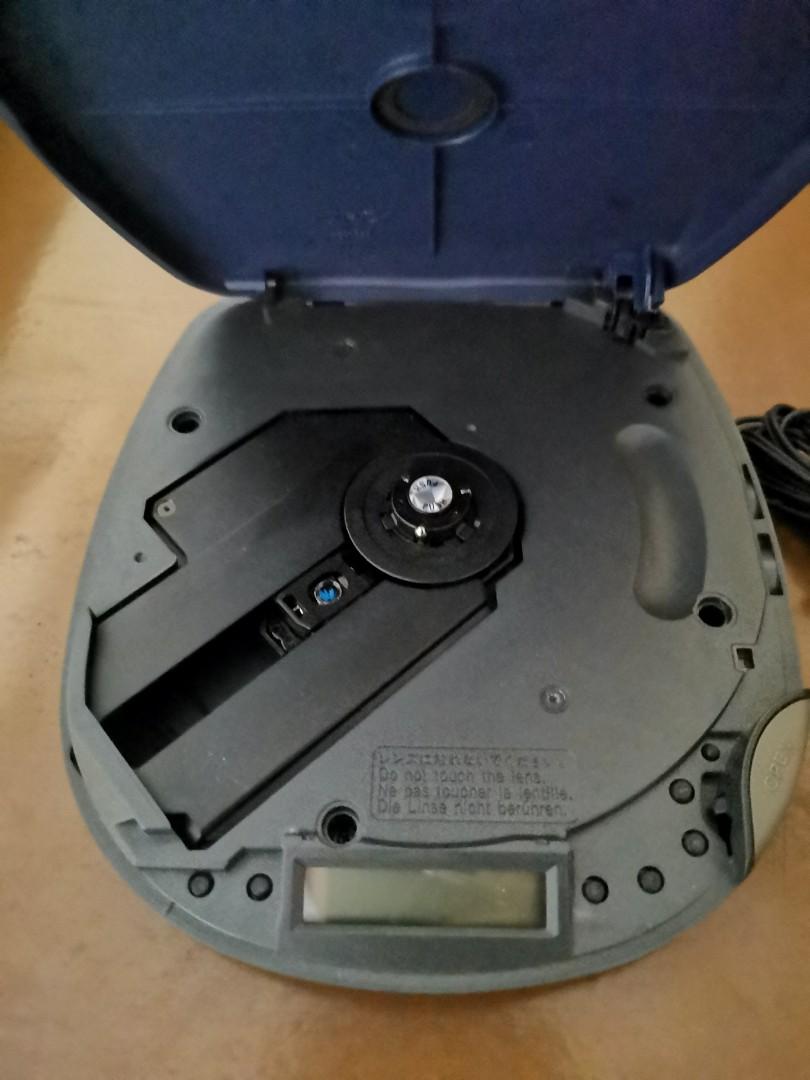 Panasonic Discman SL-S310 with Case, Audio, Portable Music Players on ...