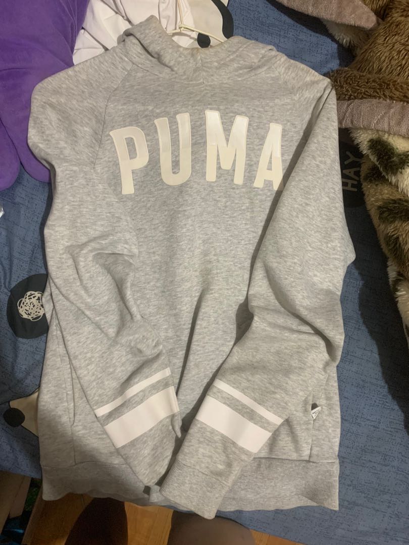 Puma女灰帽踢尺寸L, 她的時尚, 上衣, 其他上衣在旋轉拍賣