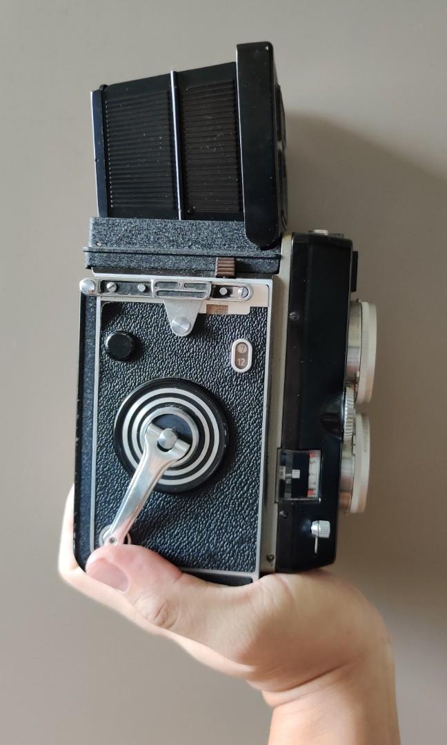 Rollei Magic II TLR, Photography, Cameras on Carousell