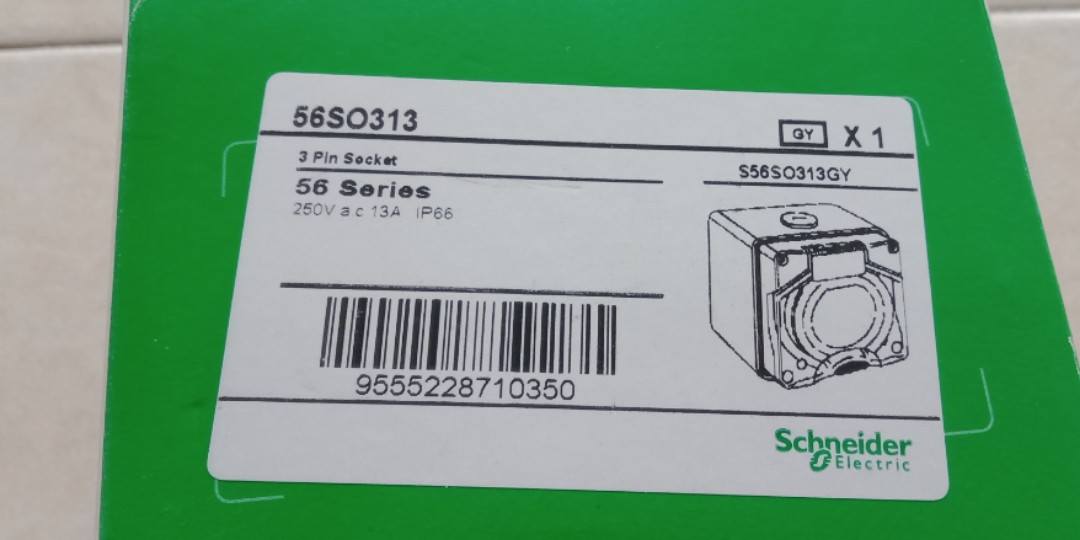 Schneider electric 56S 3pin Socket., Everything Else on Carousell