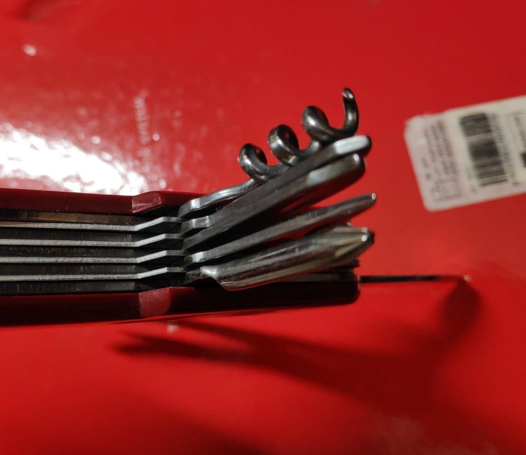 Star in Q multi-tool, Sports Equipment, Hiking & Camping on Carousell