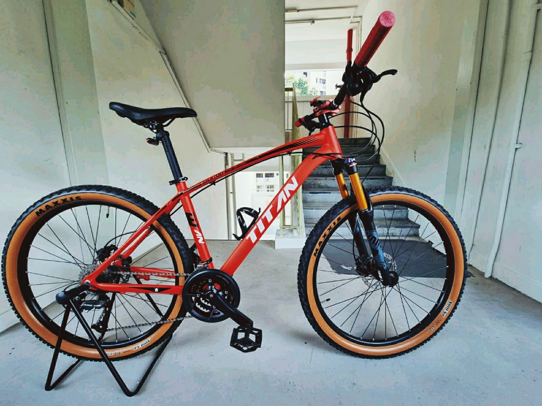 17INCH TITAN MOUNTAIN BIKE MTB in Red MAXXIS Tyres SHIMANO inclusive ...