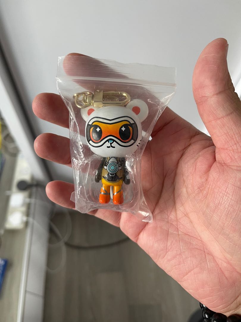 Tokidoki X Overwatch Tracer figurine, Hobbies & Toys, Memorabilia ...