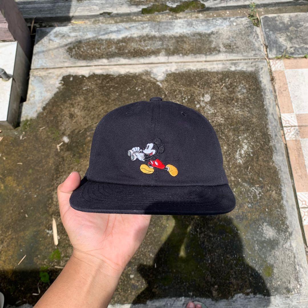 Topi 6 Panel Mickey Moues Logo Copyright Disney, Fesyen Pria, Aksesoris ...