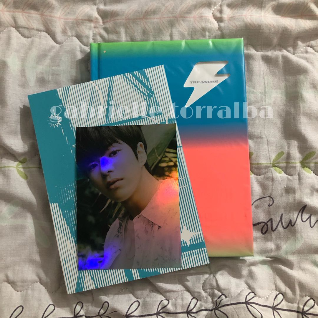 [ONHAND] TREASURE CHAPTER 3 OFFICIAL ALBUM (WHITE VER), Hobbies & Toys ...