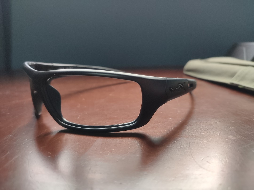 Wileyx SLAY frame, Men's Fashion, Watches & Accessories, Sunglasses ...