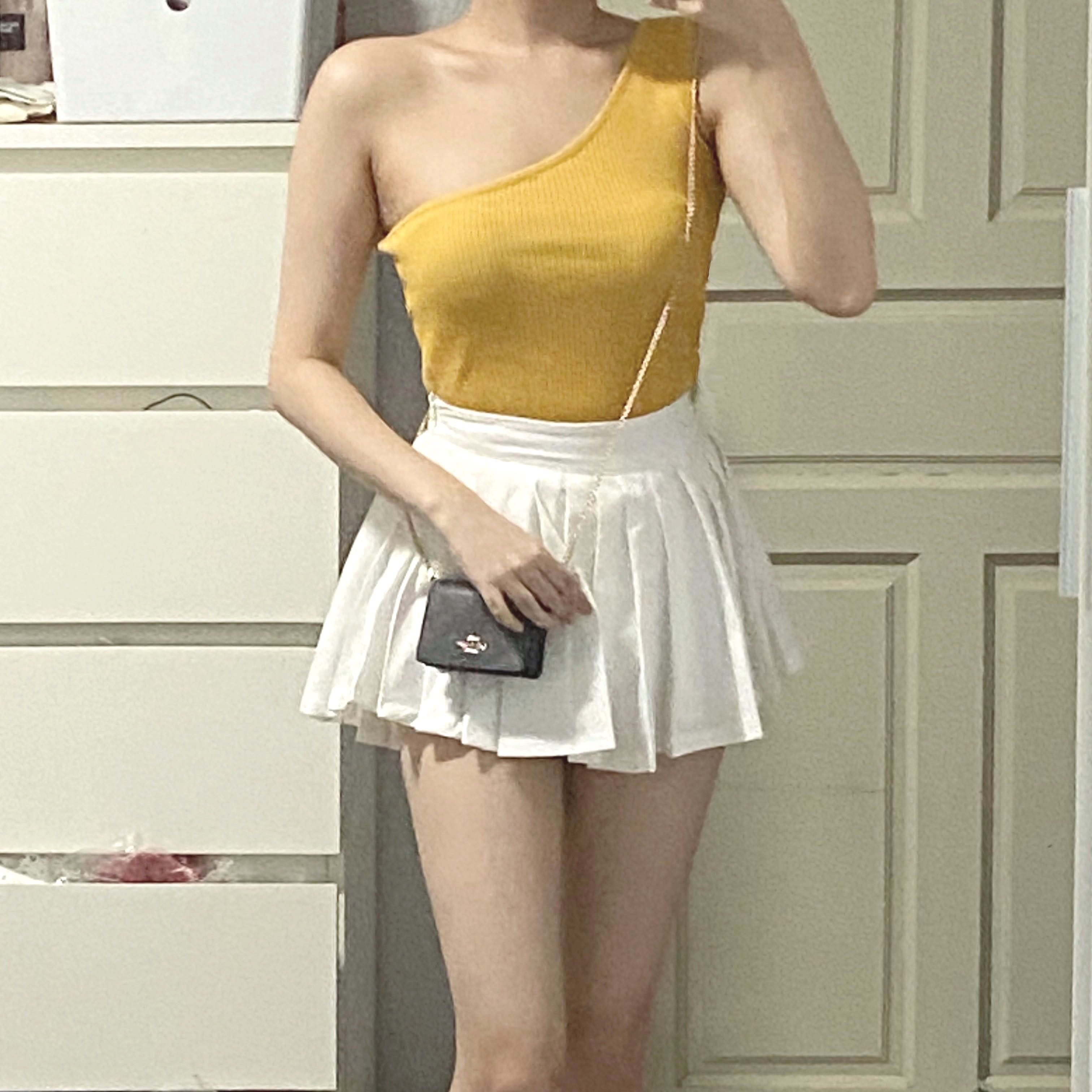 yellow toga, Women's Fashion, Tops, Other Tops on Carousell