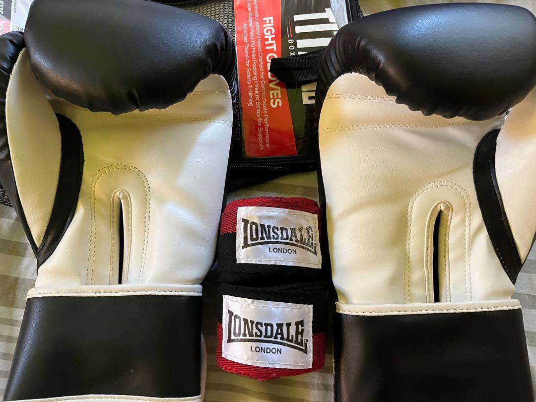 10 oz Titans Boxing Gloves with hand wraps, Sports Equipment, Sports ...