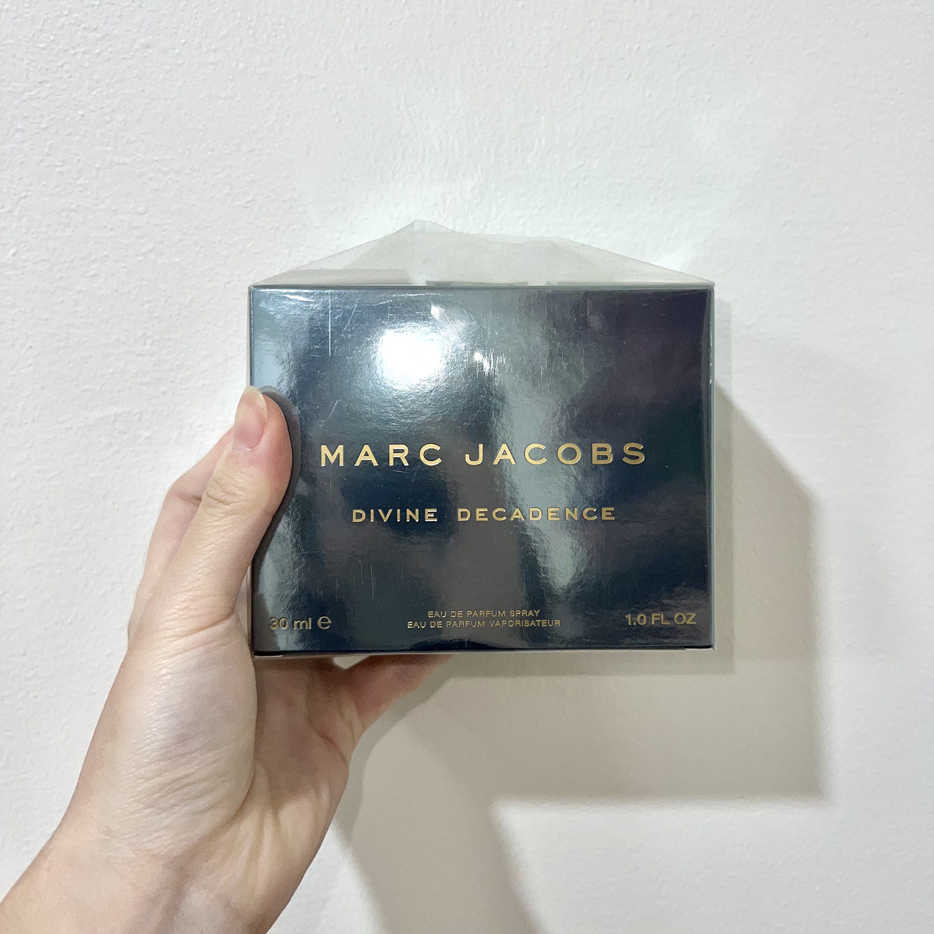 AUTHENTIC Marc Jacobs Divine Decadence (30mL/1.0 Fl Oz), Beauty ...