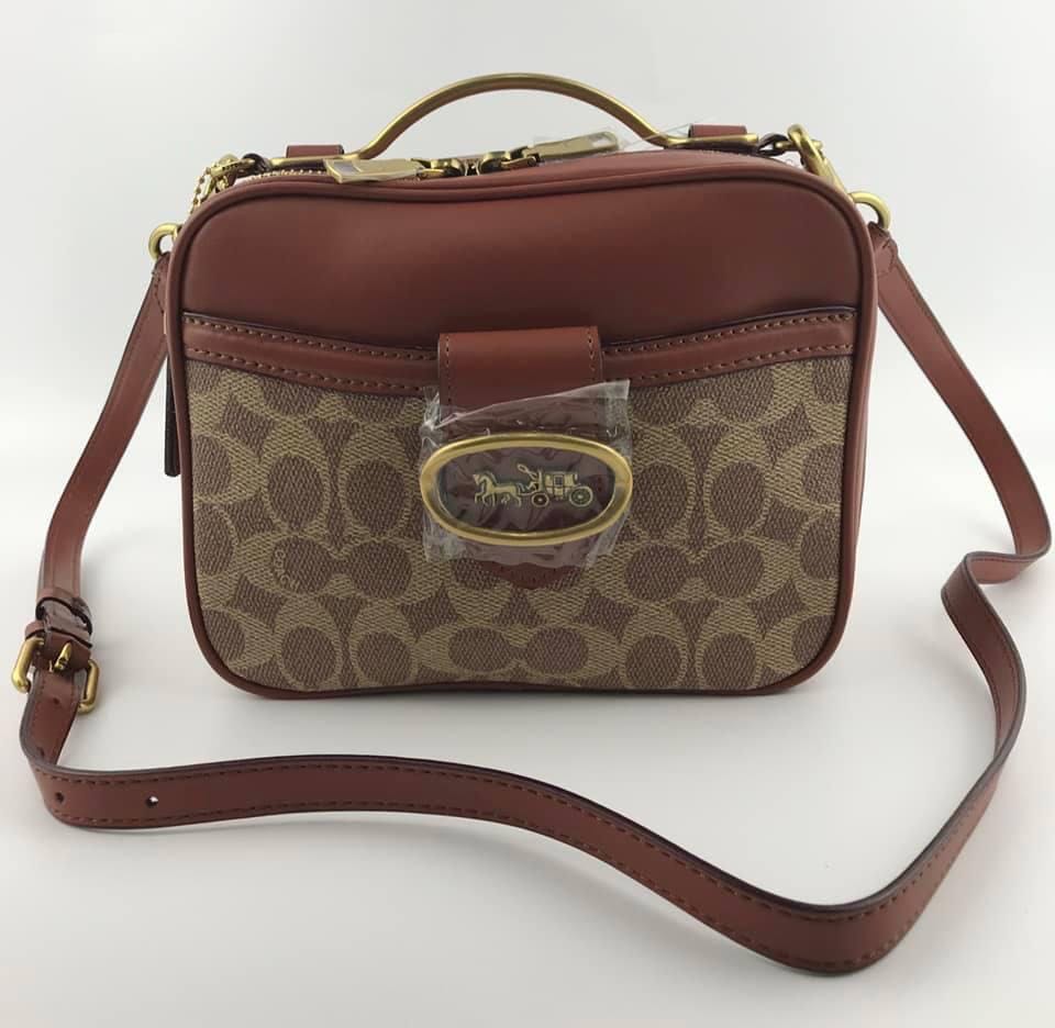 Coach Riley Lunchbox Bag, Women's Fashion, Bags & Wallets, Cross-body ...