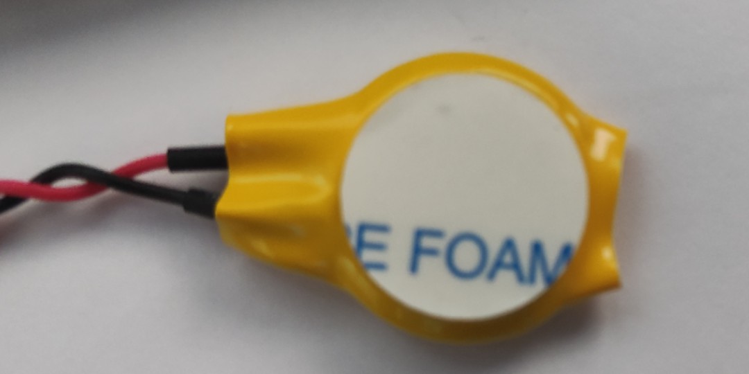 Cr2032 2 PIN cmos battery, Computers & Tech, Parts & Accessories ...