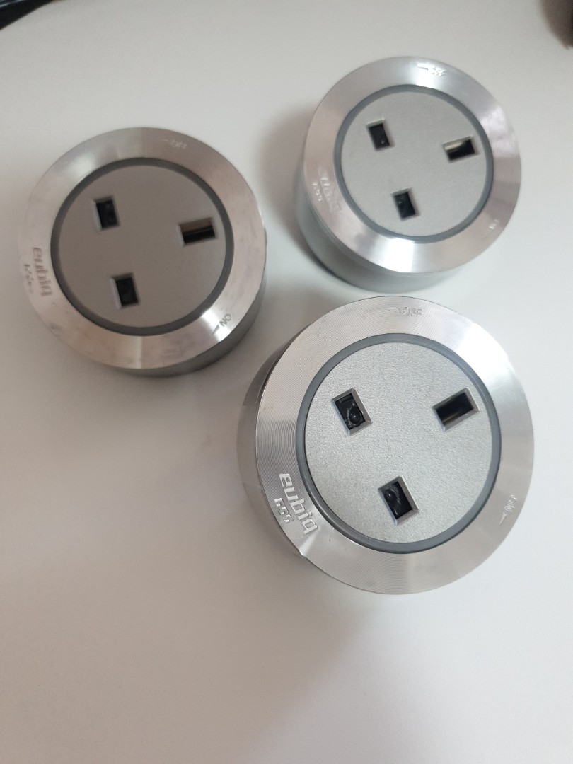 Eubiq Universal Plugs (silver), TV & Home Appliances, Electrical ...