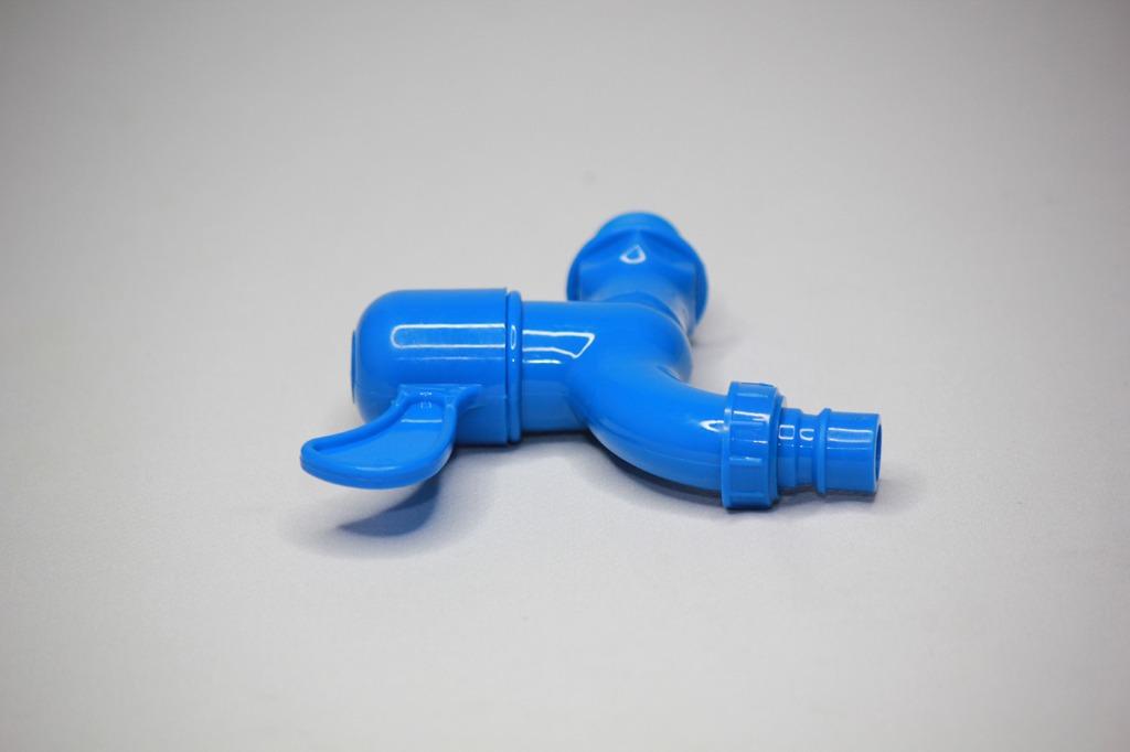 FAUCET PLASTIC GRIPO WITH THREAD CONNECTOR, PVC SPIGOT FAUCET with Hose ...