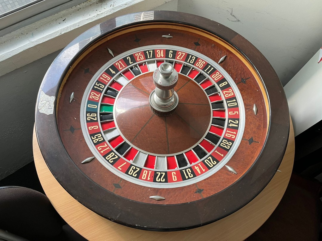 John Huxley Mahogany Roulette Wheel, Everything Else on Carousell