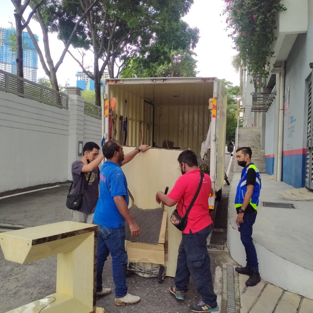 Lorry 4x4, Furniture & Home Living, Furniture, TV Consoles on Carousell