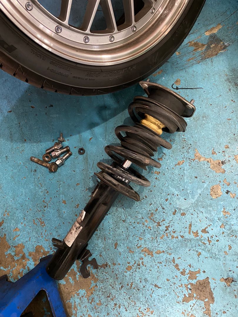 Mini Cooper S R56 stock springs, Car Accessories, Accessories on Carousell