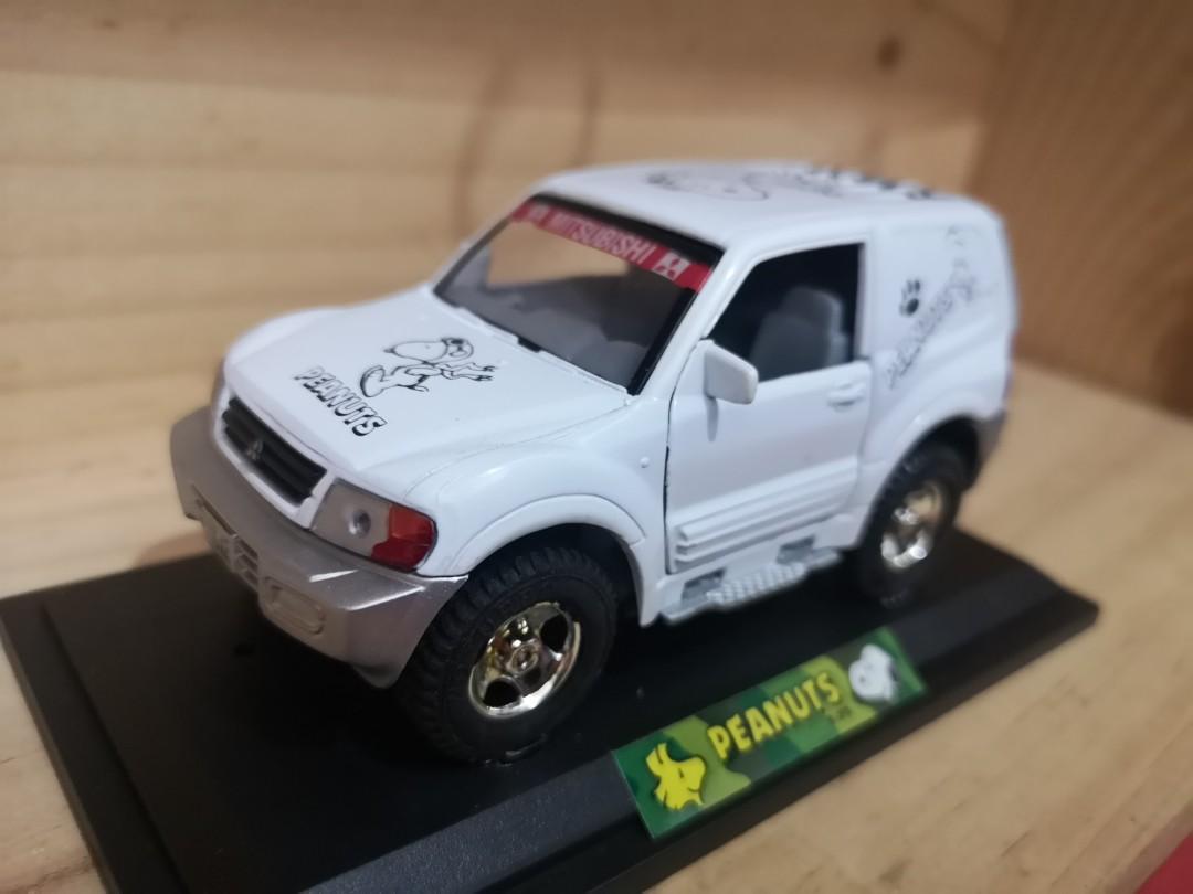 Mitsubishi PAJERO MINI SNOOPY Edition Diecast Model, Hobbies & Toys ...