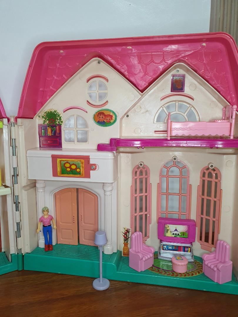 Musical Doll House with Figures and Accessories, Hobbies & Toys, Toys ...
