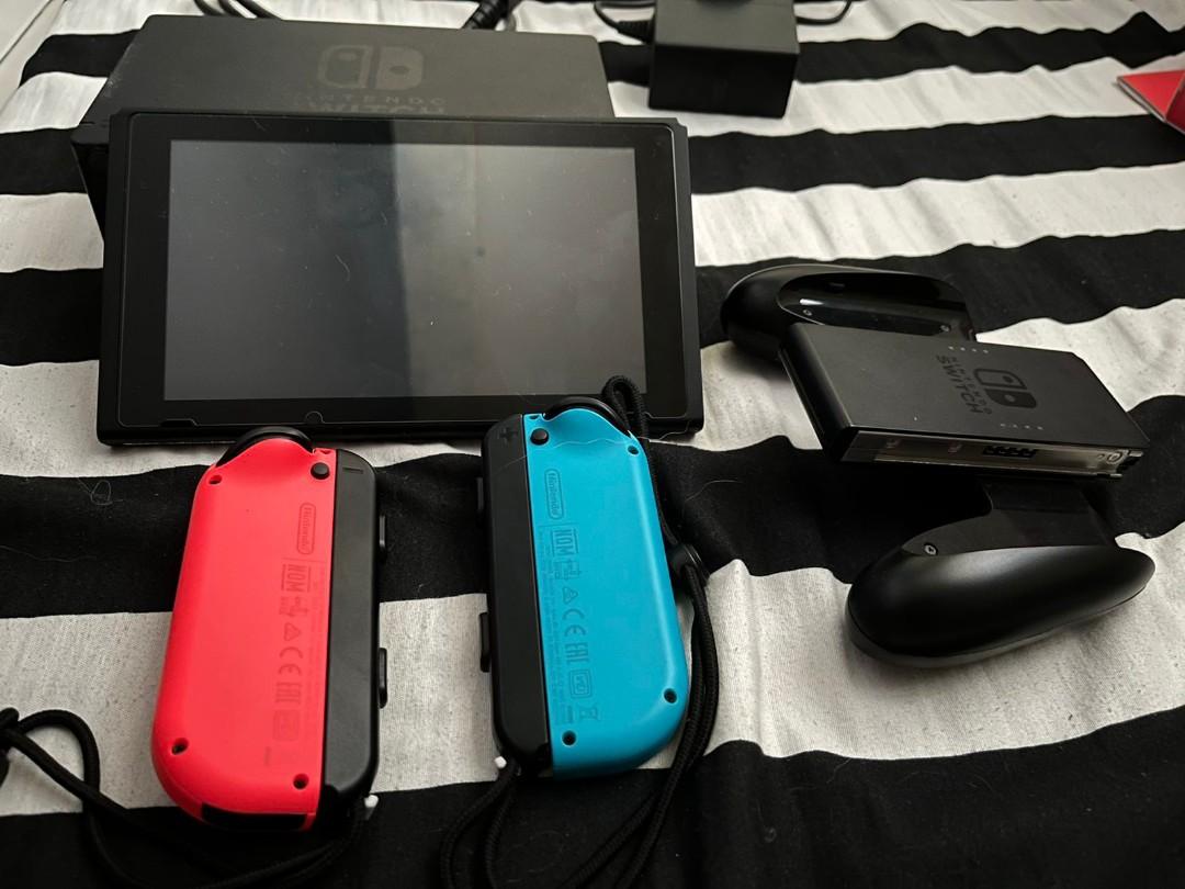 Nintento Switch v2 Neon B&R Bundle, Video Gaming, Video Game Consoles ...
