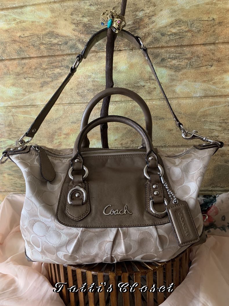 Original Coach two way shoulder bag, Women's Fashion, Bags & Wallets ...