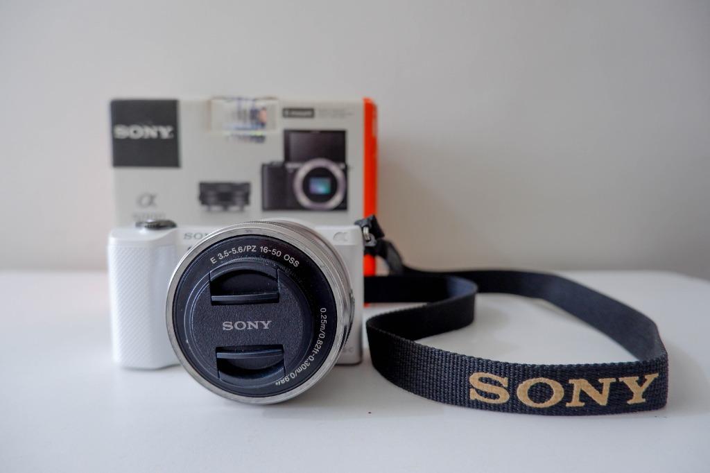 Sony Alpha a5000 White Mirrorless Digital Camera Vlogging Photography ...