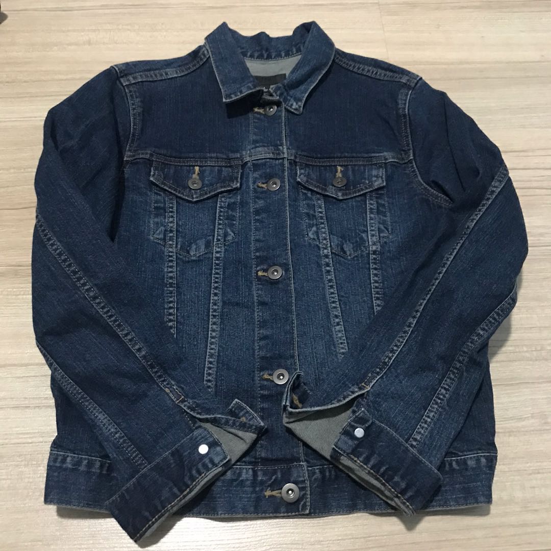 Uniqlo denim jacket, Women's Fashion, Coats, Jackets and Outerwear on ...