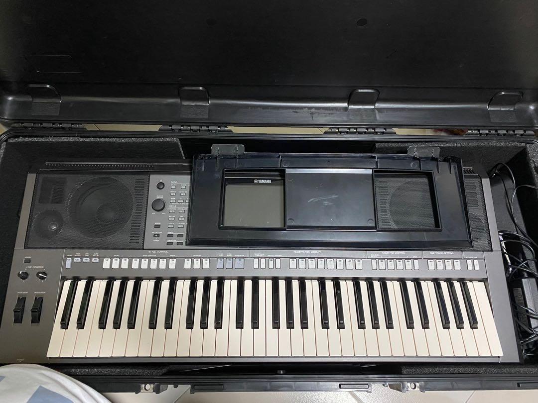 Yamaha Keyboard psr s770 with pedal, stand and hard case, Hobbies ...
