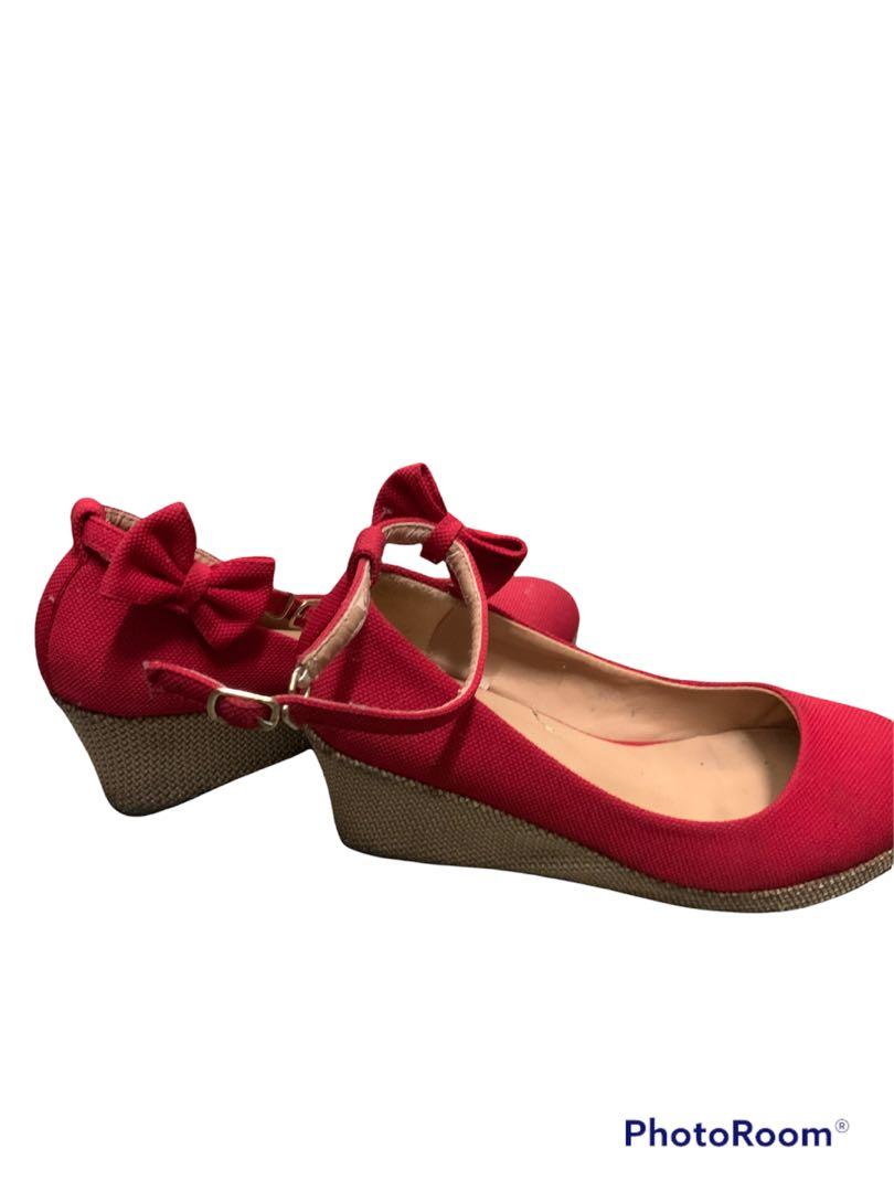 Amber Red Ribbon Heels, Women's Fashion, Footwear on Carousell