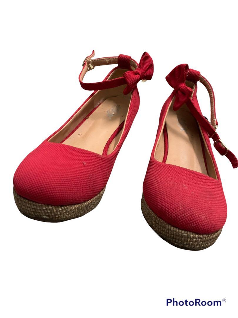 Amber Red Ribbon Heels, Women's Fashion, Footwear on Carousell