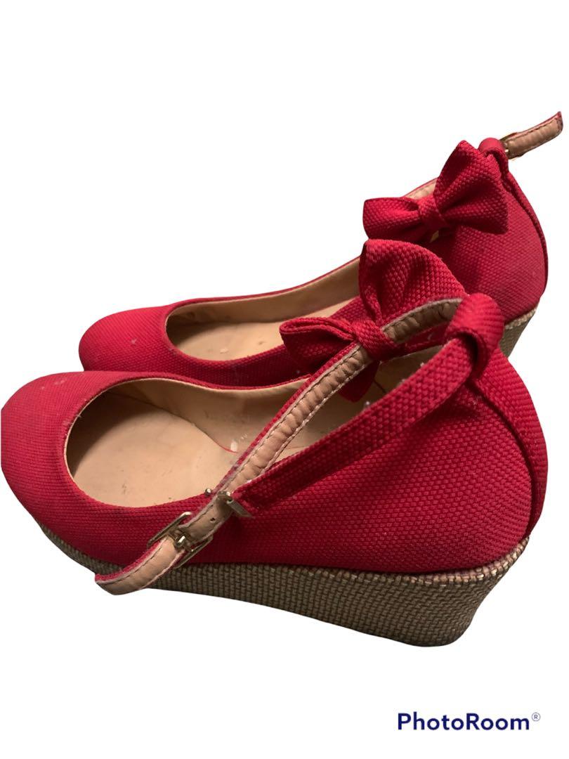 Amber Red Ribbon Heels, Women's Fashion, Footwear on Carousell