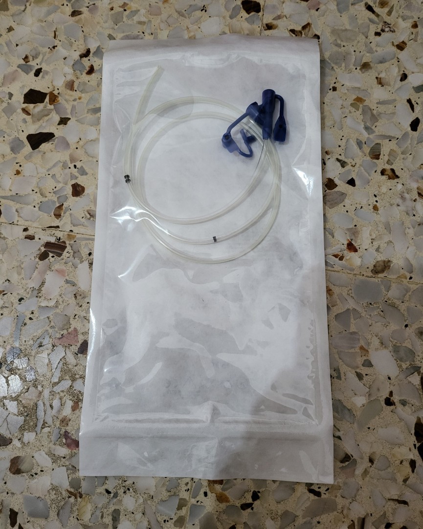 Brand new Kangaroo Feeding Tube Size 12, Health & Nutrition, Medical ...