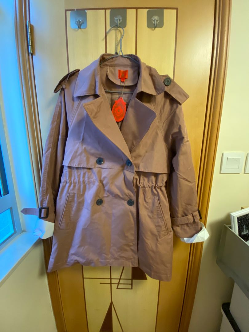 Deep or Shallow Pink Coat L, 女裝, 外套及戶外衣服 - Carousell