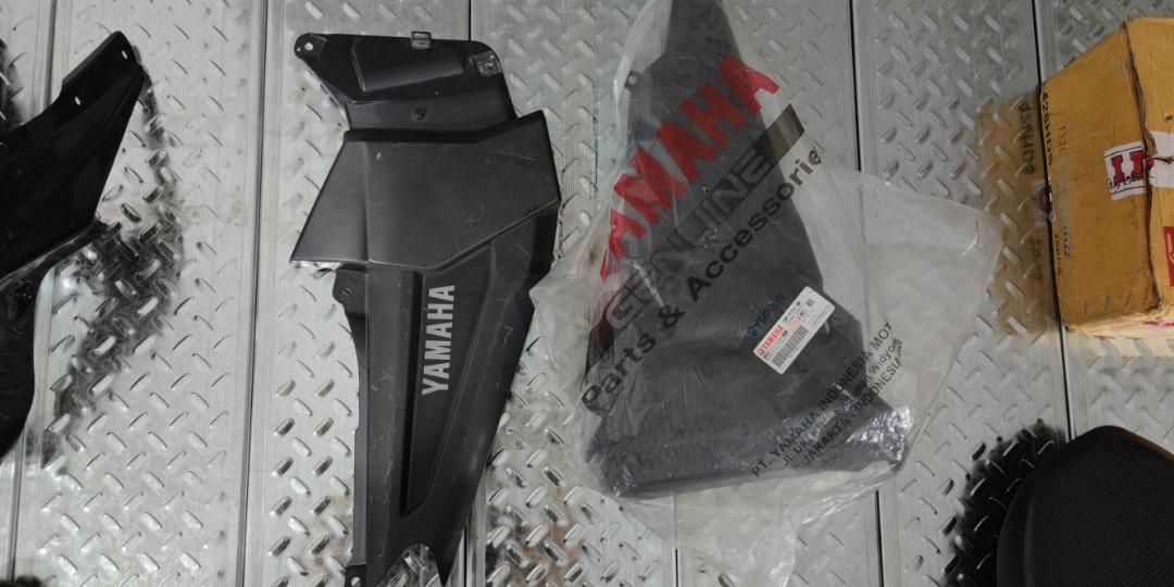 FZ16 V1 coverset (Tank covers, exhaust covers, swing arm, tail fairing ...