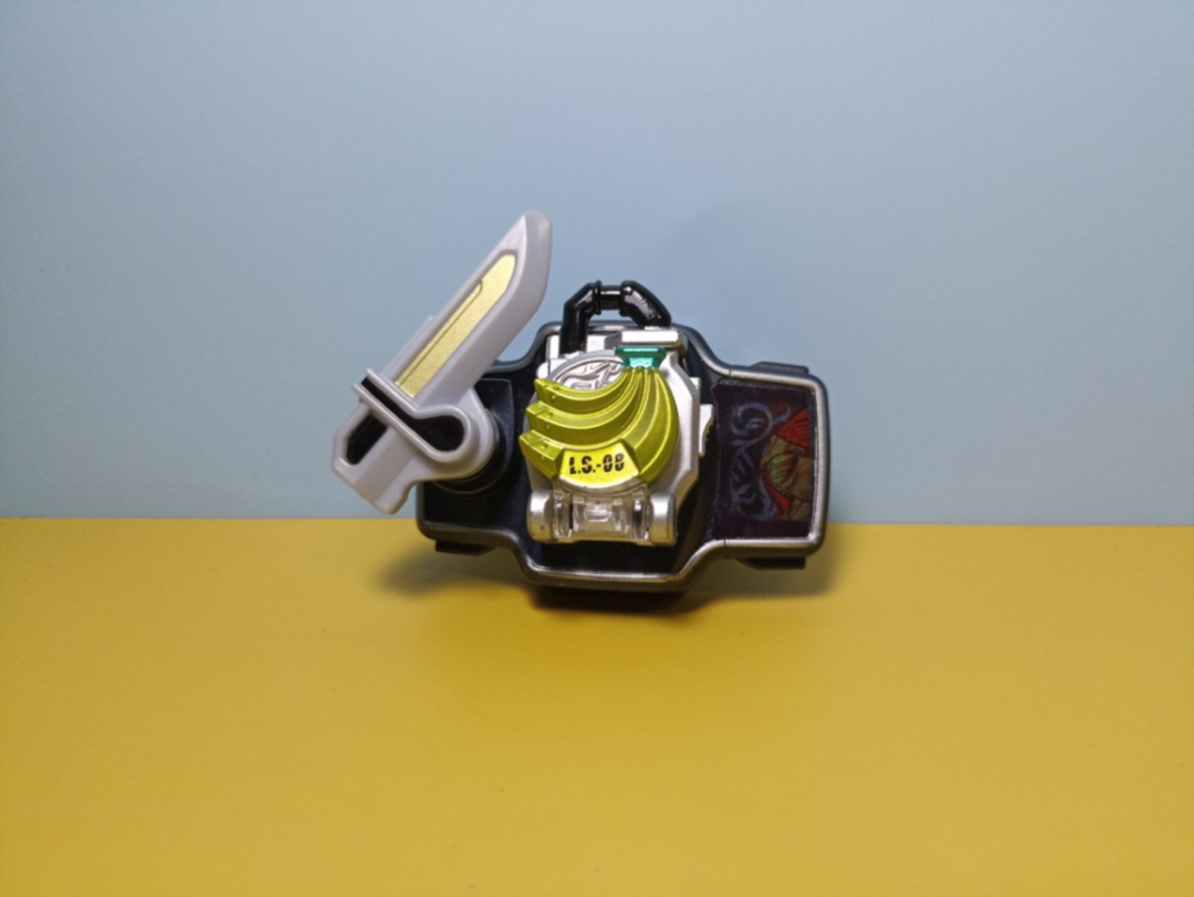 Kamen Rider Gaim Mini Sengoku Driver Banana Arm Candy Toy on Carousell