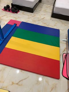 Kids Horizontal Gymnastics/Pull up Bar (adjustable from 90cm to 180cm ...