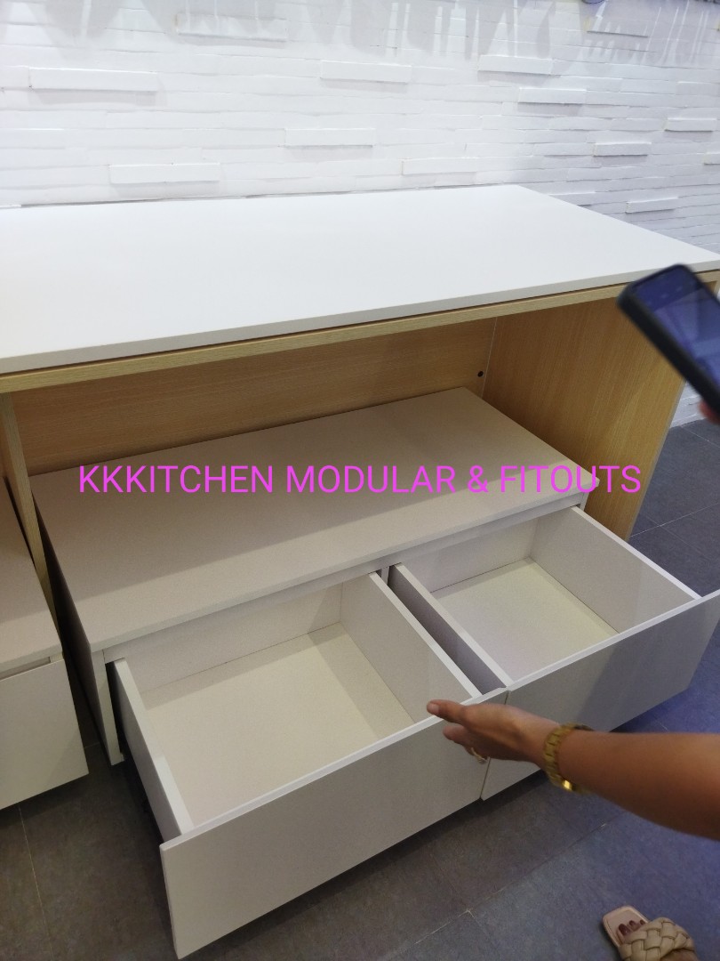 Kitchen Modular Cabinet Maker Installer, Furniture & Home Living ...