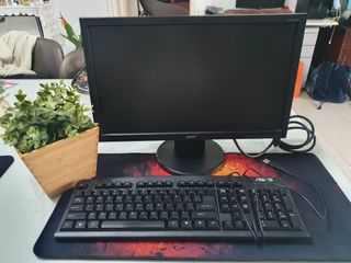 Monitor and Keyboard, Computers & Tech, Desktops on Carousell