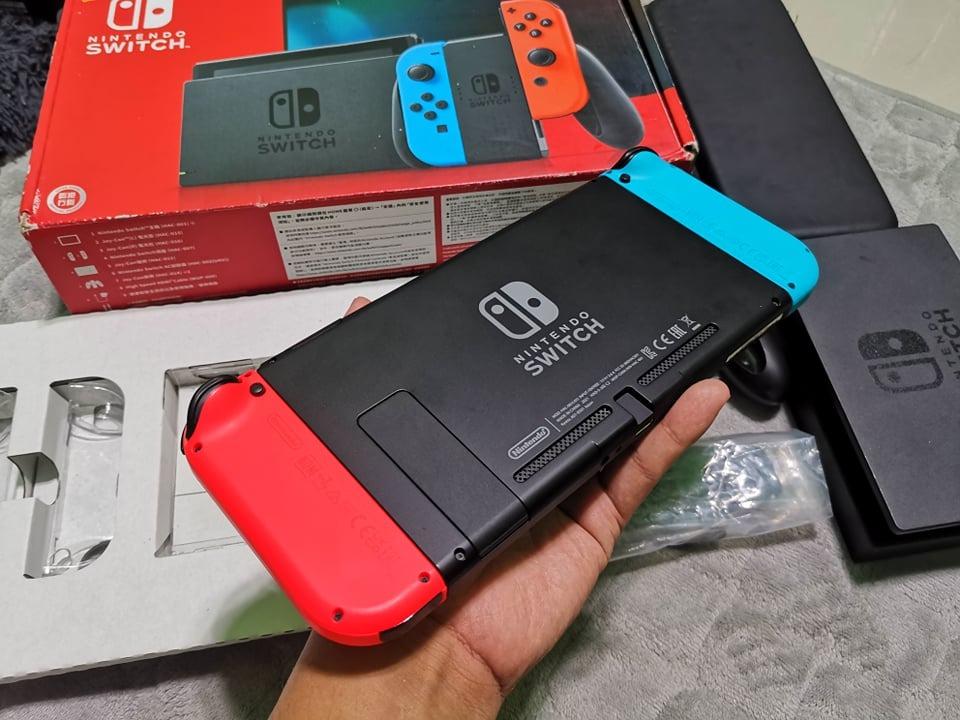 Nintendo Switch v2 Neon Orange Neon Blue 128gb, Video Gaming, Video ...