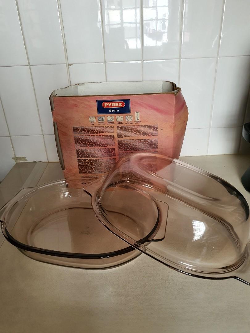 Pyrex Chicken Roaster 2.1L, Furniture & Home Living, Kitchenware ...