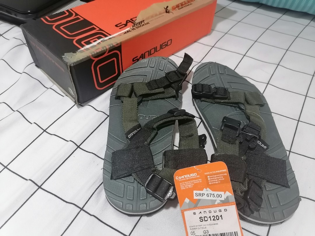 Sandugo Hiking Sandals, Men's Fashion, Footwear, Slippers & Slides on ...