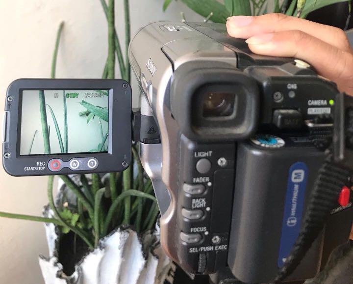 Sony Handycam DCR-TRV280 NTSC Digital8, Photography, Video Cameras on ...