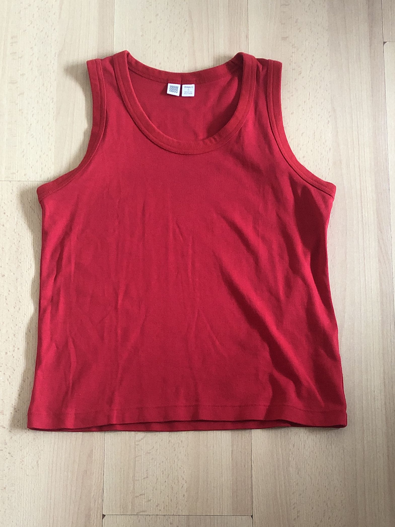 Uniqlo U Red Tank Top, Women's Fashion, Tops, Sleeveless on Carousell