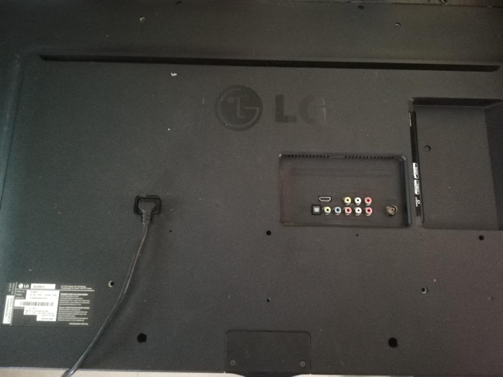 Defective tv brocken panel LG 42LB5510, TV & Home Appliances, TV ...
