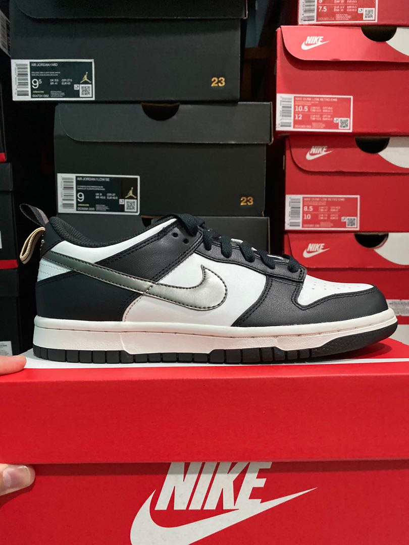 Dunk low pull tab panda, Men's Fashion, Footwear, Sneakers on Carousell