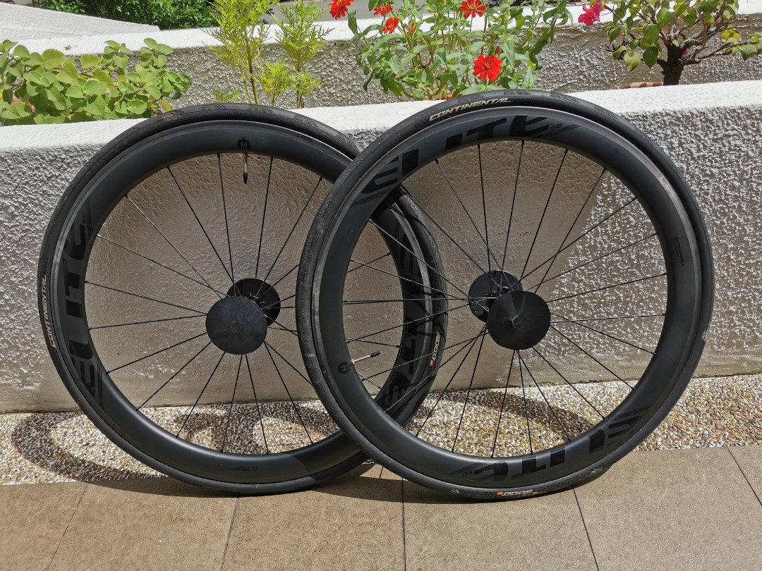 Elite Carbon wheelset 700c, rim brakes, Sports Equipment, Bicycles ...
