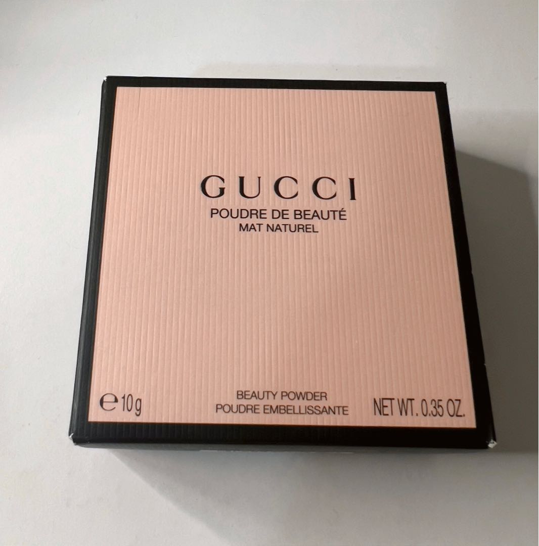 Gucci powder, Beauty & Personal Care, Face, Makeup on Carousell